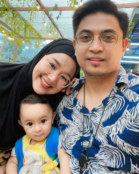 Cantik Persis Bidadari Di Majlis Kahwin Sheera Iskandar Rai