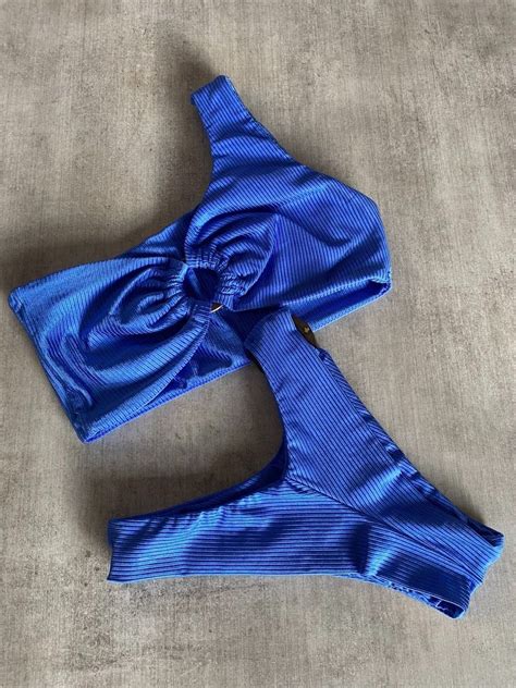 Roupas Femininas Moda Beachwear Biquinis Saídas Cropped Vestidos