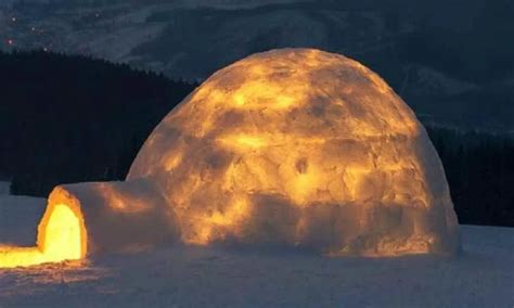 How Do People Stay Warm Inside An Igloo A Fire Can Burn Inside Without Melting An Igloo