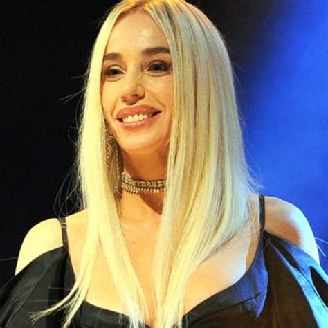 Turkey Ends House Arrest Of Its Most Famous Pop Star Gulsen Colakoglu