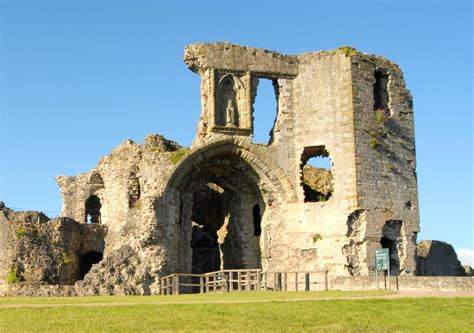 Denbigh Castle Discover Wales
