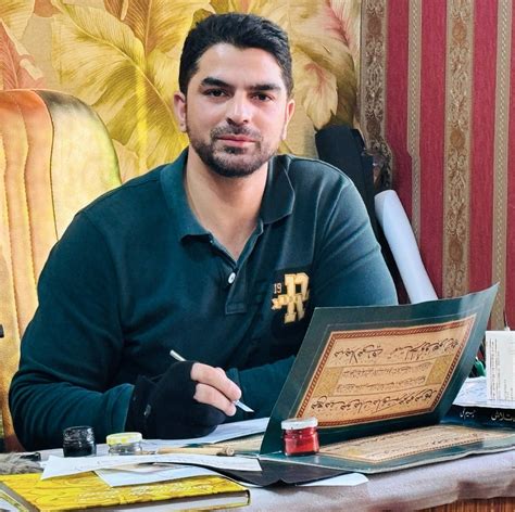 سگ زرد بر۔ادر شغال است Dr Sheikh Showkat Hussain Facebook