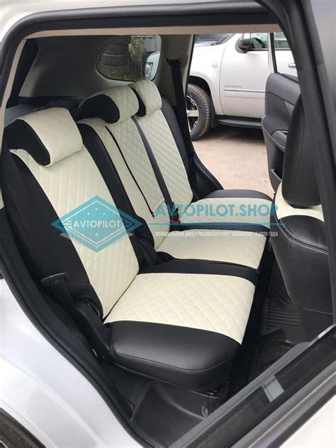 Чехлы на Mitsubishi Outlander 3 с 2012-2022 г.в.
