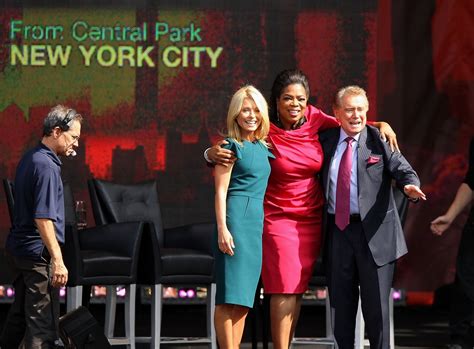 Oprah Winfrey Urges Kelly Ripa Not To Quit Her Talk Show With Mark
