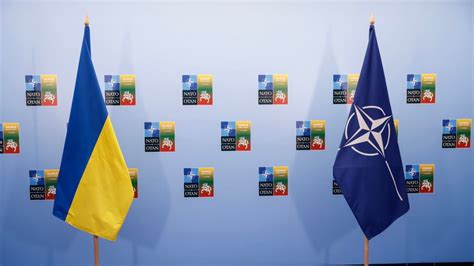 У НАТО заяву про територіальні поступки назвали помилкою