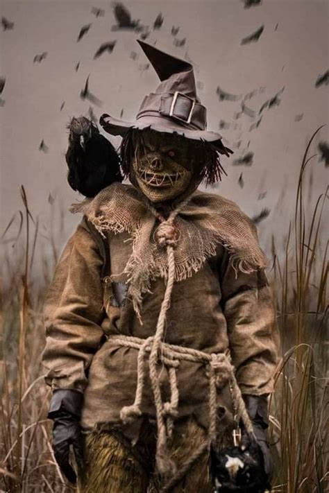 Pin By Rk Shaan On Avengers Creepy Halloween Costumes Scary