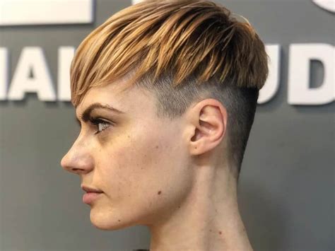 15 Best Edgy Pixie Cuts To Try In 2025 Hairstyle Camp