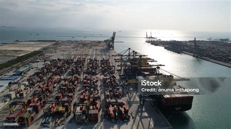 컨테이너 터미널 항구 조감도 산업 화물 항구 물류 센터 수입품과 수출 항구는 선적 선적장의 일부분이다 0명에 대한 스톡 사진 및 기타 이미지 Istock