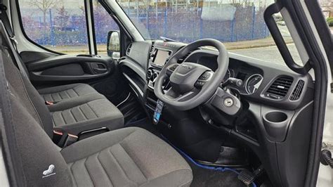 Iveco Edaily Panel Van Lcv 2023 Electric Review Autotrader