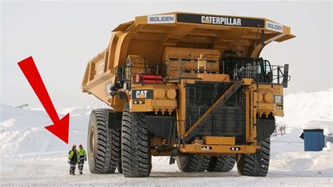 One Of The Biggest Dump Trucks Ever Made Youtube