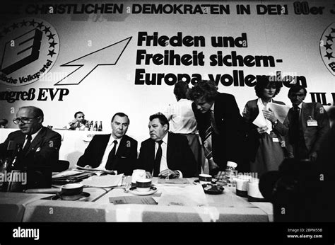 3 Kongress Der Evp 80er Jahre Auf Dem Bild Ist Der Politiker Franz