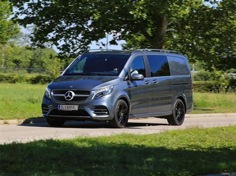 Foto Mercedes-V-300-d-4Matic-Innenraum-004.jpg vom Artikel Mercedes V ...