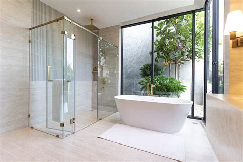 Her Babefriend Secretly Recorded One Of His Female Friends Showering In His Bathroom Chip Chick