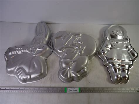 3 Vintage Wilton Cake Pans Bodnarus Auctioneering