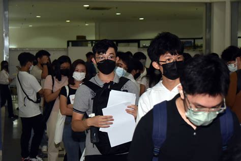 Utar Freshmen During The Registration