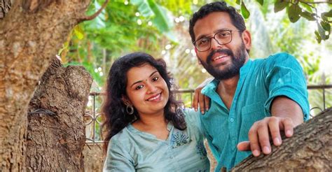 രാഷ്ട്രീയം എന്റെ വഴിയല്ല സരിന് പിന്തുണ നൽകാനായി നാട്ടിലേക്ക് പോകുന്ന