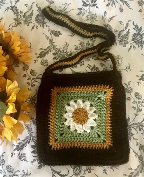 The Daisy Square Bag Weave Crochet
