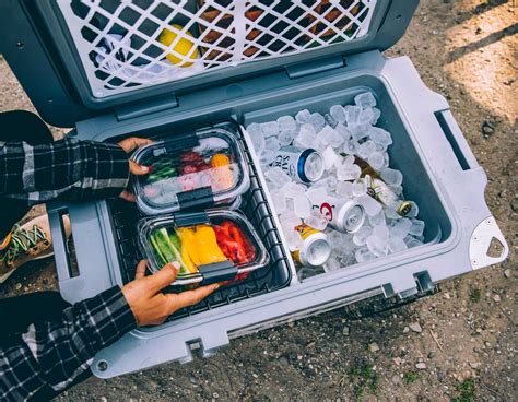 52 QT Ultra Light Wheeled Cooler RTIC