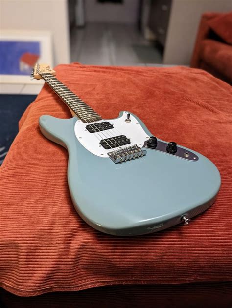 Squier Bullet Mustang 2021 R Offset