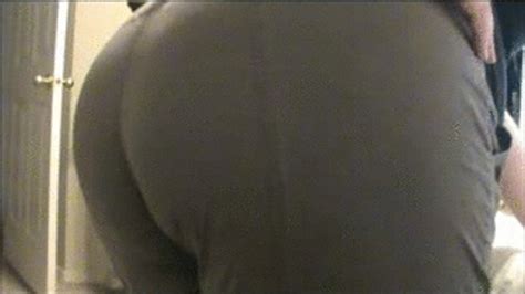 Fartz Ass Shaking And Spanking Miss Italian Fartsy Clips4sale