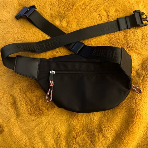 Burberry Fanny Pack Used Retro Depop