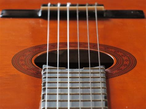 Is It Ok To Remove All Strings From Guitar Changing One By One