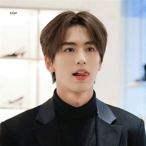 Ghim Của Montoq18 Trên Zhang Ling He Hình Vui Instagram Vô Tích