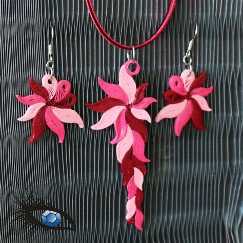 2020 Q 0041 Halskette Collier Mit Quillinganhänger Und Passenden