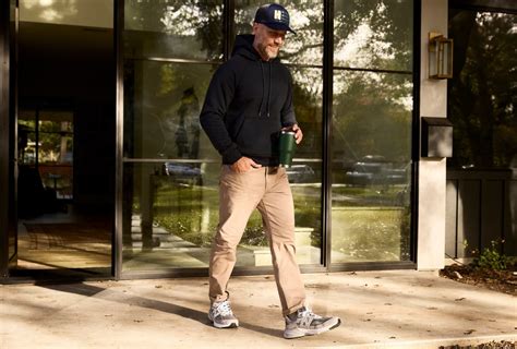 6 Mens Casual Pants Outfits That Are Stylish And Comfortable