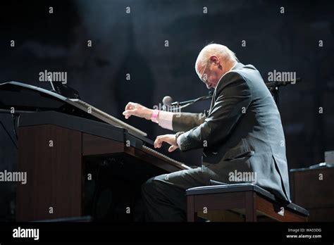 Trevor Raven Blackpool Pier Organists Livens Up Somerset House Live On Stage For The Somerset