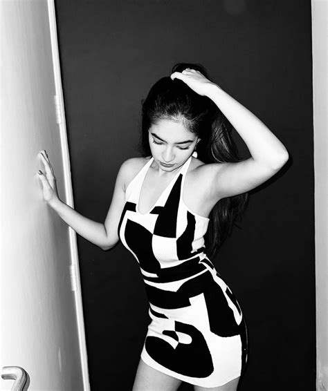 Anushka Sen Rdesipetitecelebs