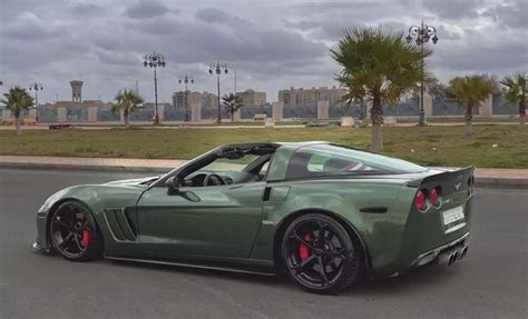 Green Corvette C6 Parked In Front Of Palm Trees Cr90 Corvette Tantive