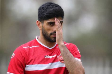 عکس واکنش مدیر روابط عمومی سپاهان به حرکت منشوری دانیال اسماعیلی فر