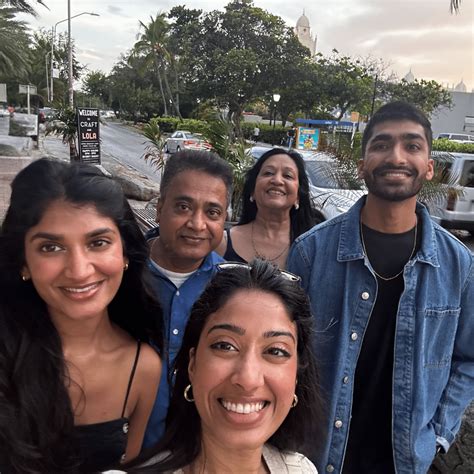 Monal Patel Clinical Director Upper Extremity Nyc