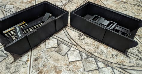 Stackable Interlocking Trays Left Right With Flat Sides By Persano