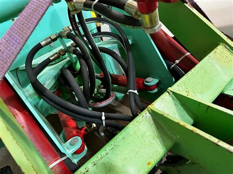 Lot 376 Cpc Loading Shovel