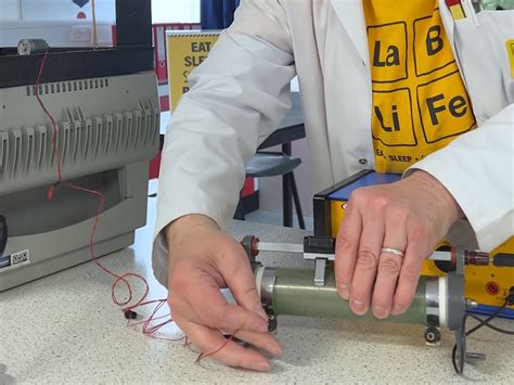 How To Set Up Gcse Physics Required Practical Measuring Waves In A Ripple Tank Lablife