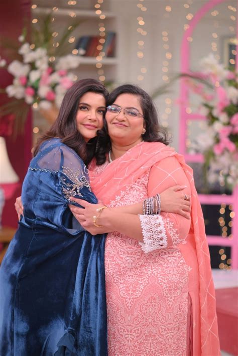 Nida Yasir Celebrates Her Birthday With Sisters And Friends Reviewit Pk