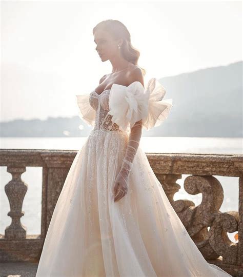 Сукня весільна — ціна 25000 грн у каталозі Весільні сукні Купити жіночі речі за доступною ціною