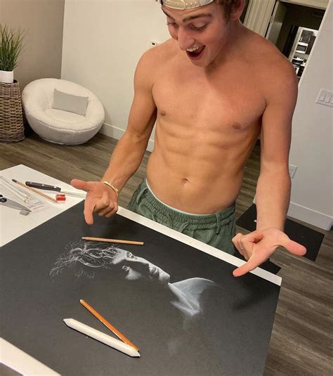 Pin By Ainhoa Sofia On I Love Benson Boone 💗💗💗 Boon Hottest Guy Ever