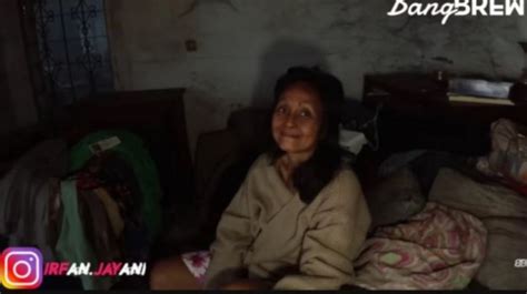 Kini Tinggal Di Rumah Reyot Begini Cara Putri Eks Model Dewasa