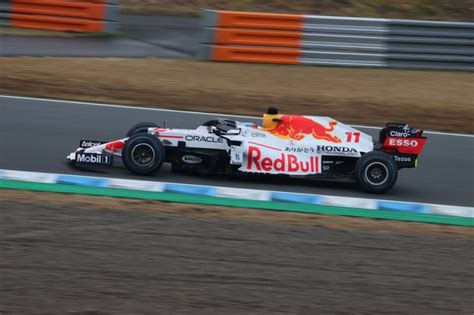 White And Gold Max Verstappen Red Bull Rb16b 2022 Honda Thanks Day Motegi Japan[3840x2160] R