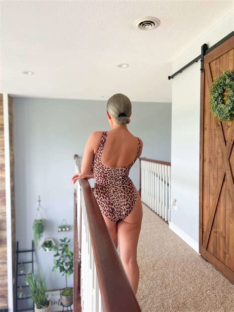 The Ultimate Bodysuit Sizing Guide Blog Eby By Sofia Vergara