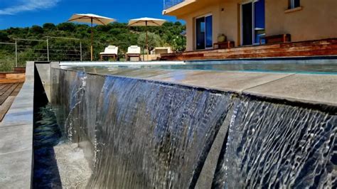 معرفی 8 آبنما برای ویلا