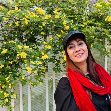 تیوال میترا خواجه ئیان