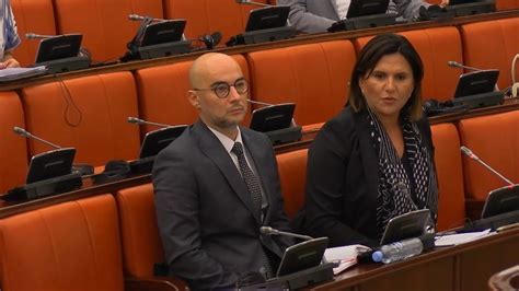 Телевизија 24 ДКСК оформила предмети за заменик директорката во агенцијата за разузнавање и за