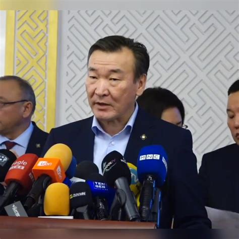 С Ганбаатар Монголын нийгмийн амыг барих нь дээ By