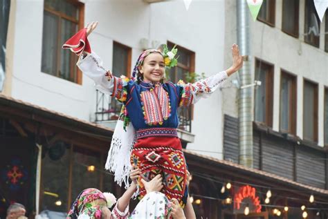 Bgtourism Bg On Linkedin Фолклорът и хубавото вино отново събраха стотици участници и туристи на…