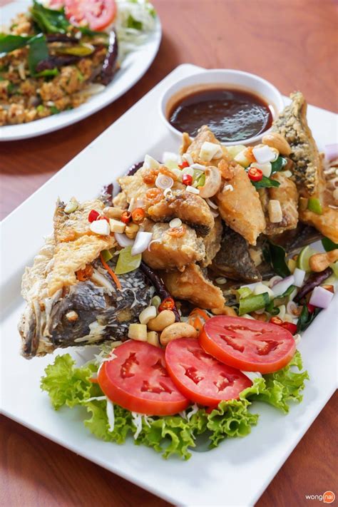 ปลาโบราณ • Image ร้าน ไก่ย่างพริกไทยดำ ห้าแยกพลับพลาไชย