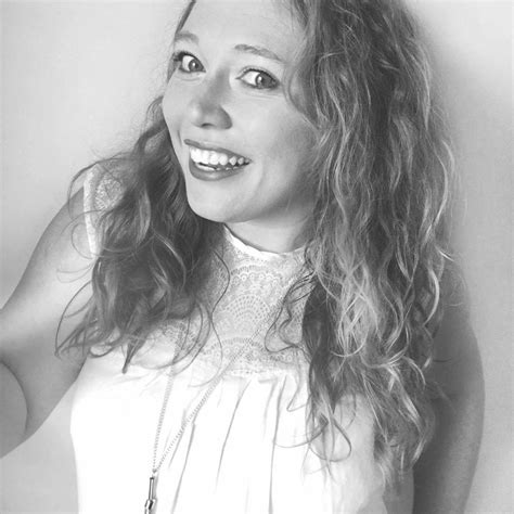 The Graphic Girl Web And Mobile Banner Ads Are Great Tools To Spread